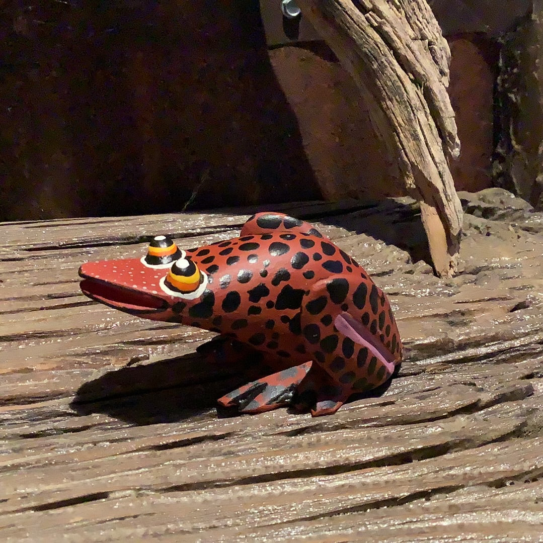 Frog Wood Carving – Cabot's Museum Trading Post